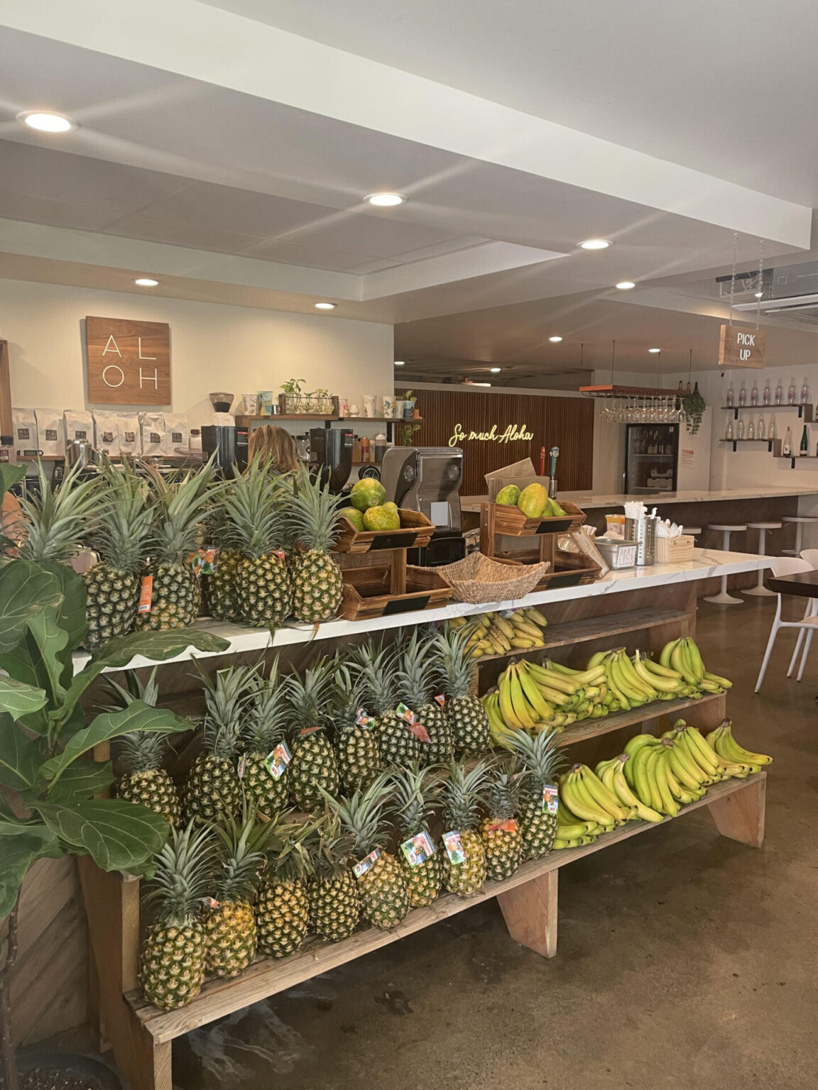 ワイキキでアサイーボウルを食べるならALOH HEALTH BAR&CAFE