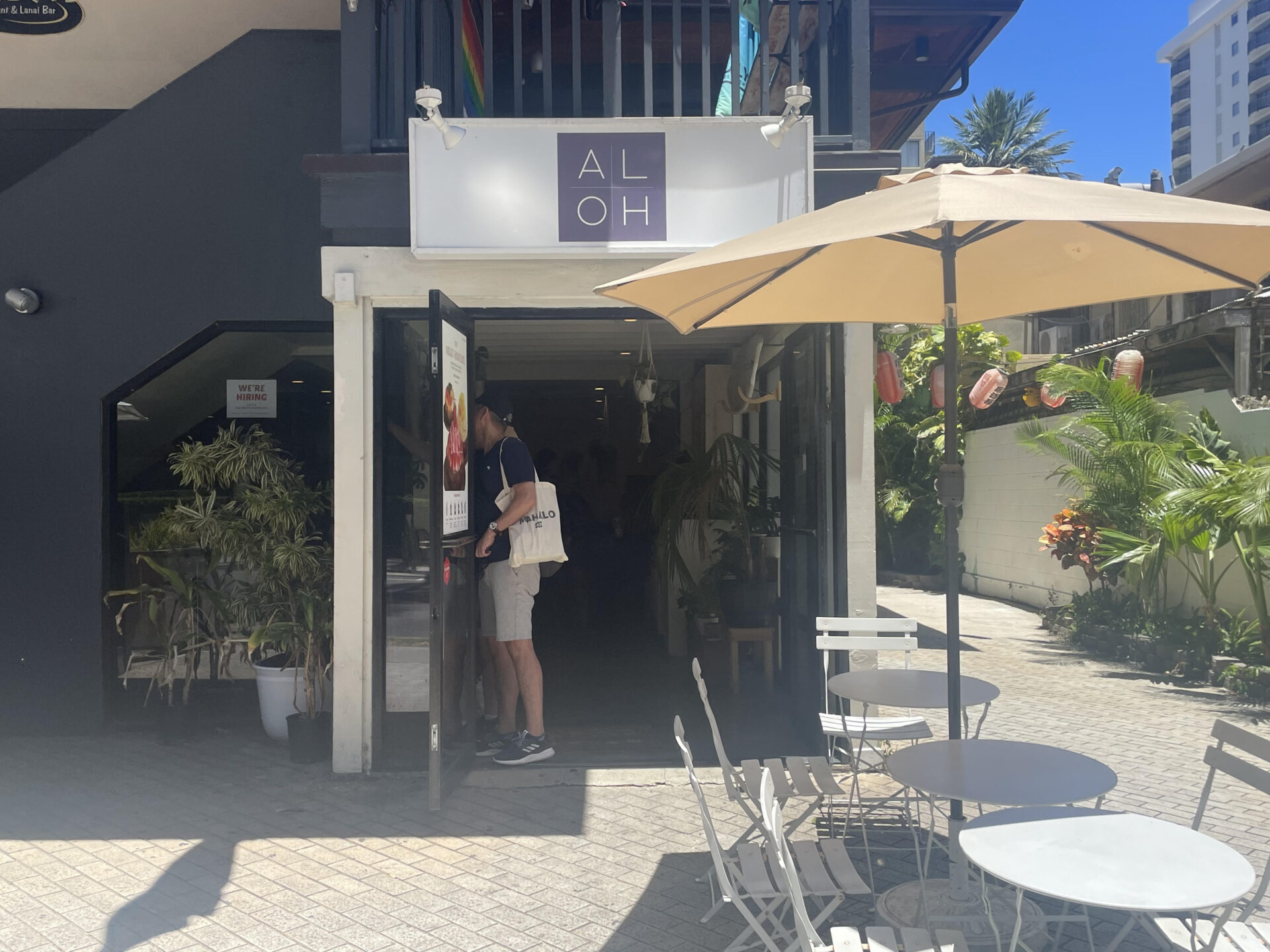 ワイキキでアサイーボウルを食べるならALOH HEALTH BAR&CAFE